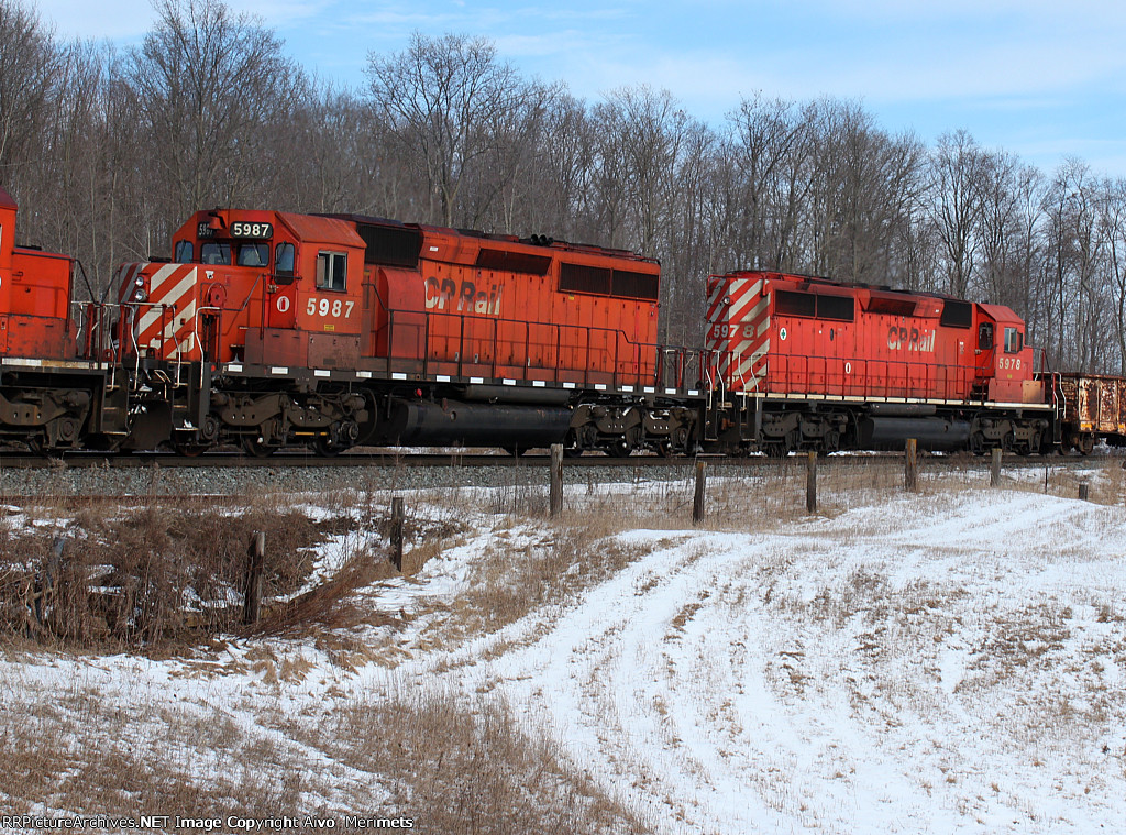 CP 5987 on 441